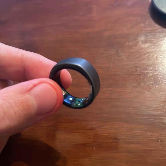 Oura | Accessories | Oura Ring 2nd Generation Sz With Charger Included ...
